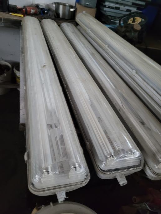 neonske luči dolžina 155 cm