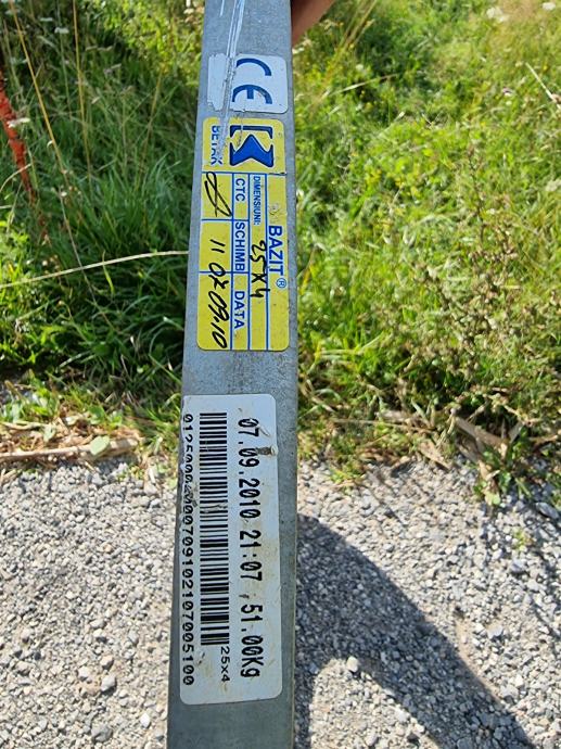 Pocinkan ozemljitveni valjanec 25 x 4 mm , dolžina 50 m