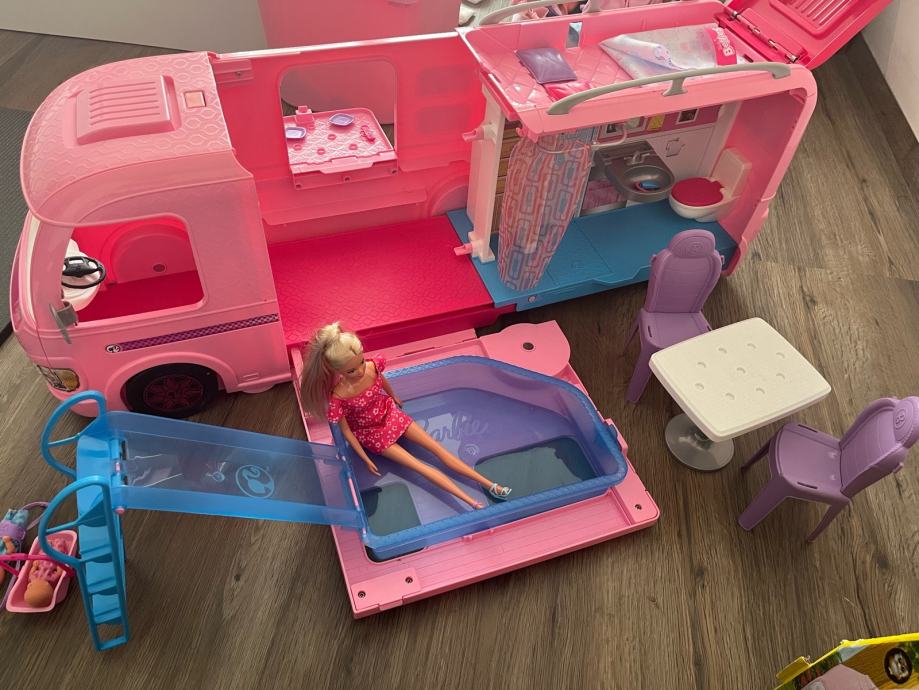Barbi avtodom - barbie dream camper