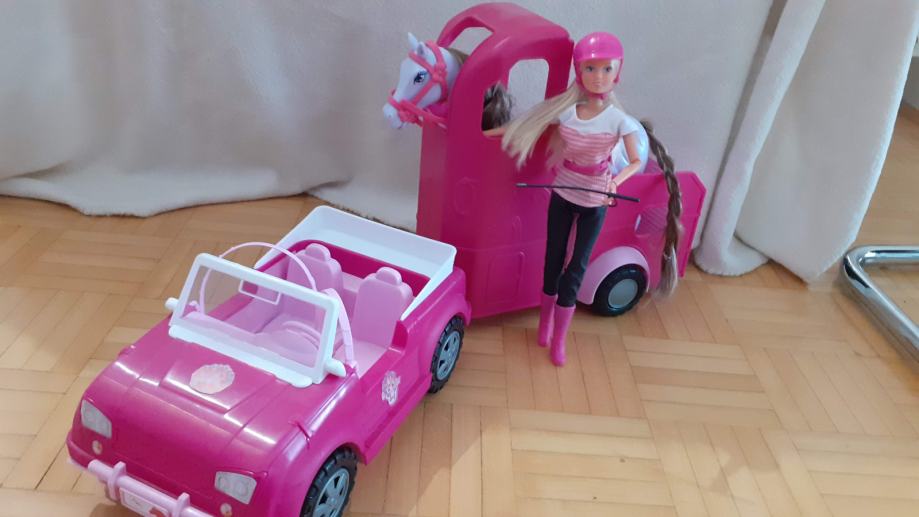 Barbie avto s konjem