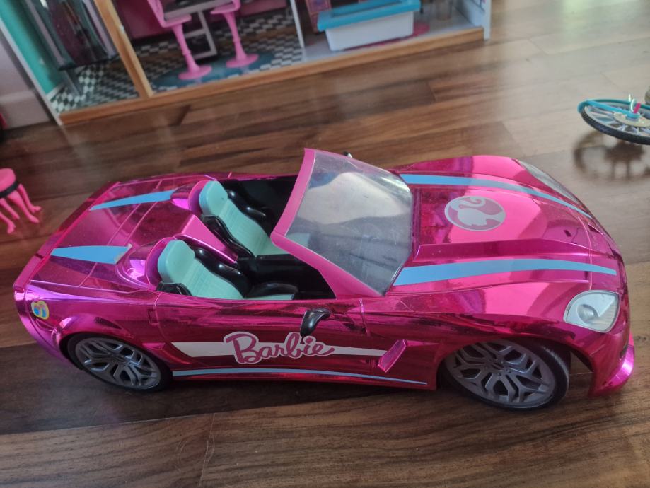 Barbie konj, avto, pes, ostala oprema, oblacila, obutev...