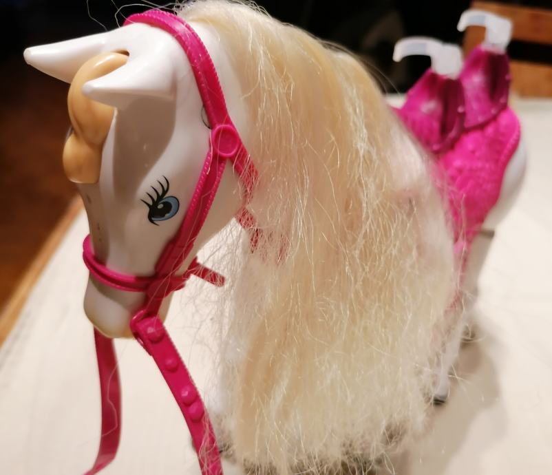 Barbie konj