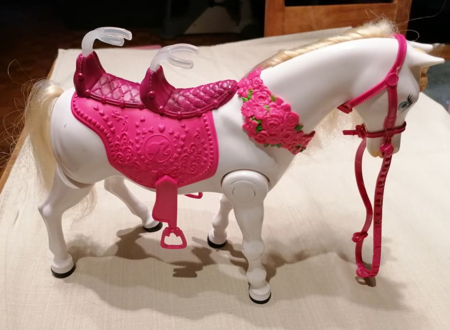 Barbie konj