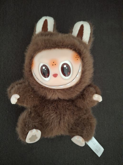 Labubu original pop mart