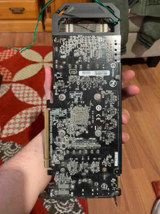 Gigabyte Grafična kartica AMD Radeon R9 270X 2 GB PCI-E 3.0