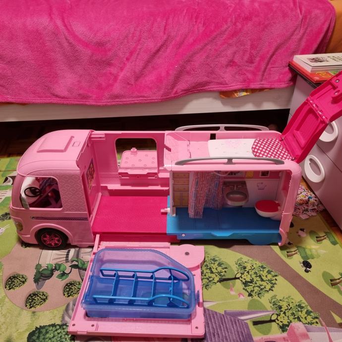 Avtodom Barbie