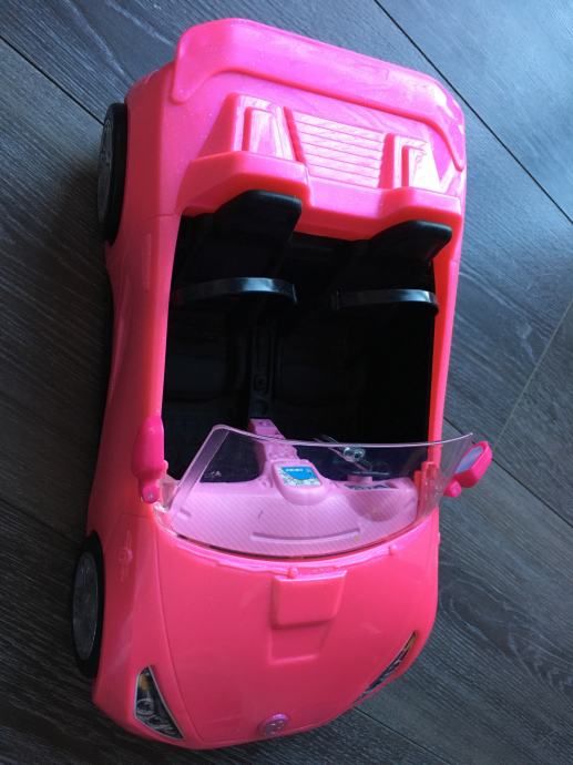Barbie avto