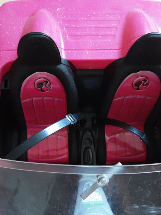 Barbie avto