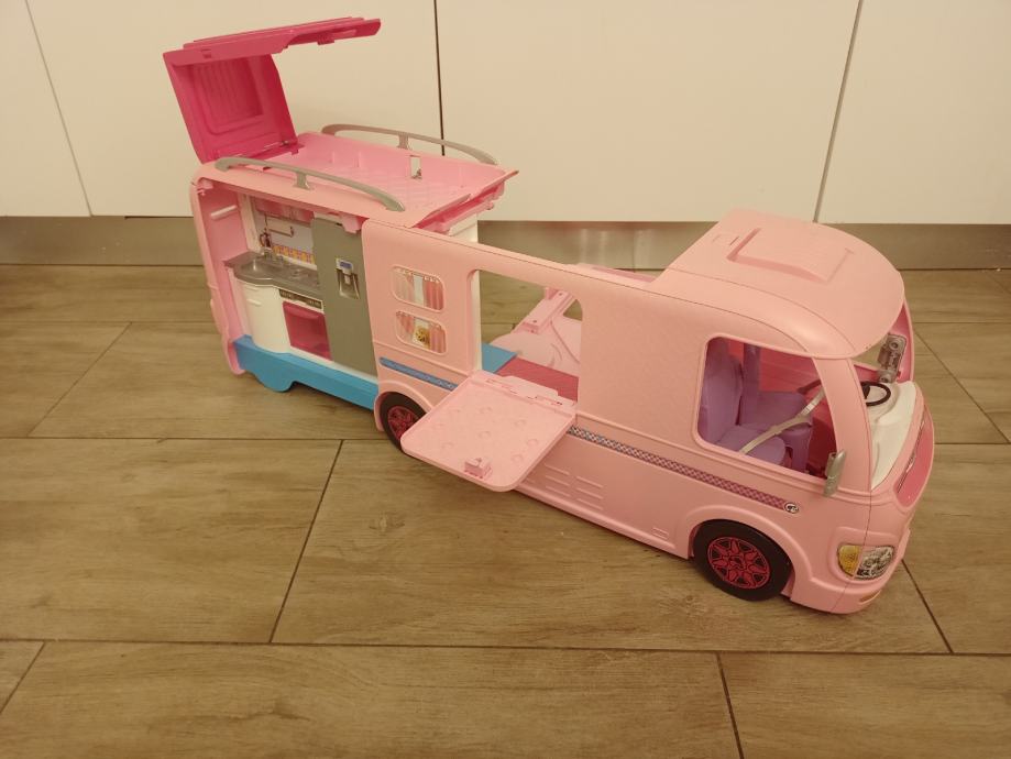 Barbie Mattel avtodom