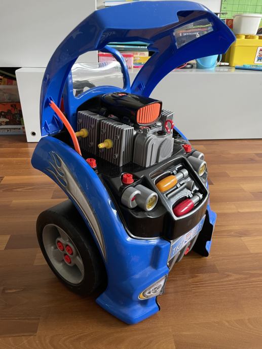 Bosch otroška delovna miza in avto postaja