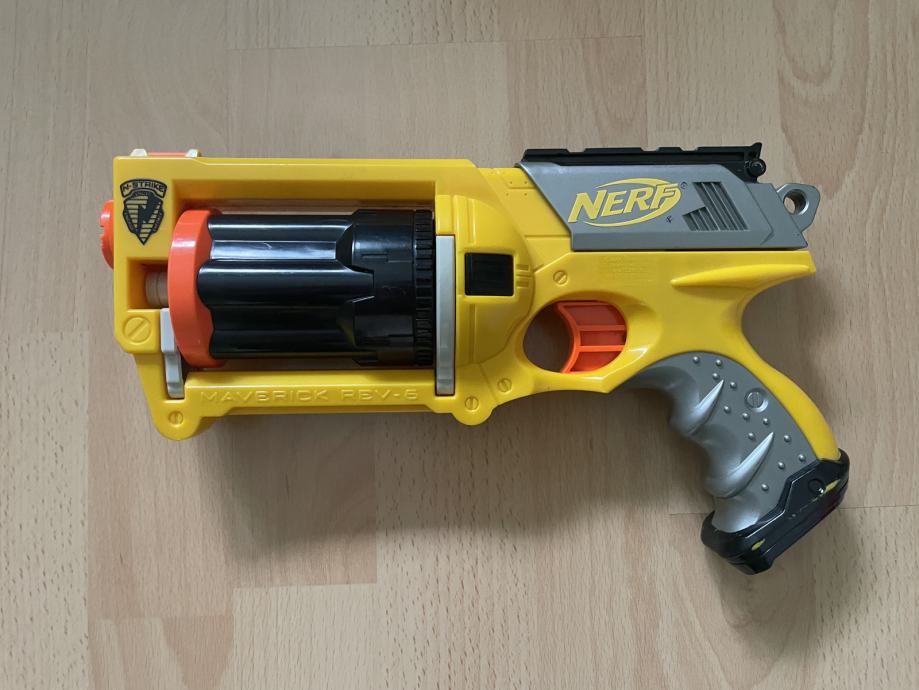 NERF MAVERICK REVOLVER