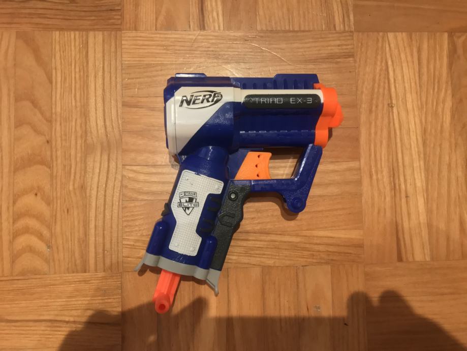 Nerf puške, pištole in metki