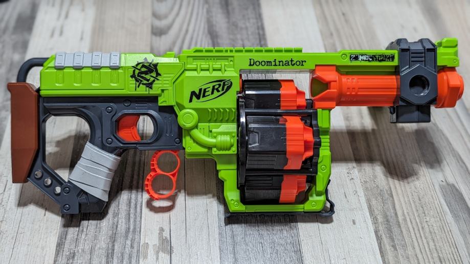 Nerf Zombie Strike Doominator