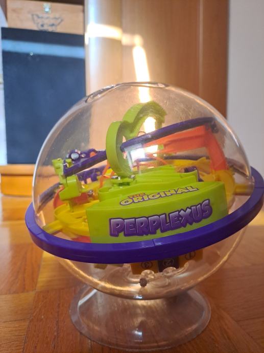 PERPLEXUS