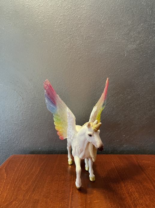 Schleich Rainbow samorog s krili