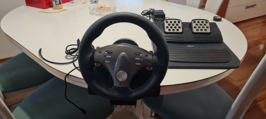 VOLAN + PEDALA Trust FF380 Force Feedback Racemaster