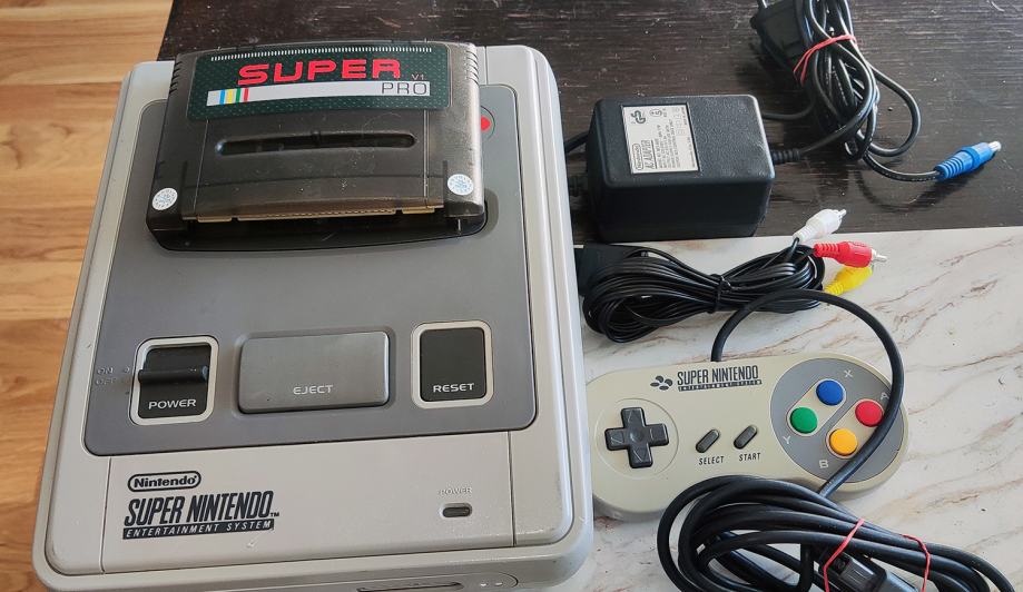 Konzola Super Nintendo + dodatki SNES Nitendo 1chip