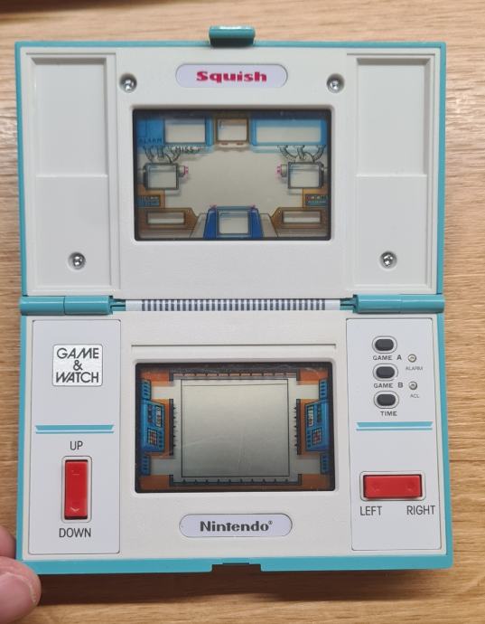 Nintendo Game & watch in nintendo micro vs system