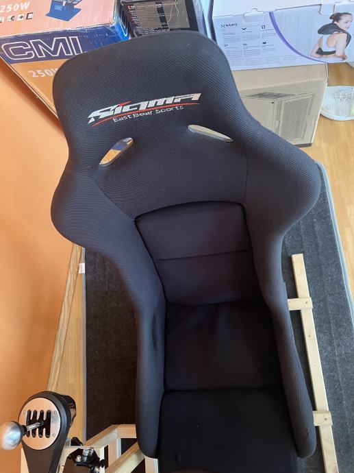 Thrustmaster T300 RS GT + simulator / sim-rig