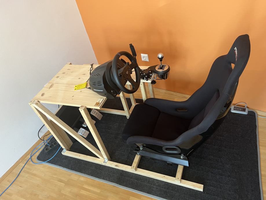 Thrustmaster T300 RS GT + simulator / sim-rig