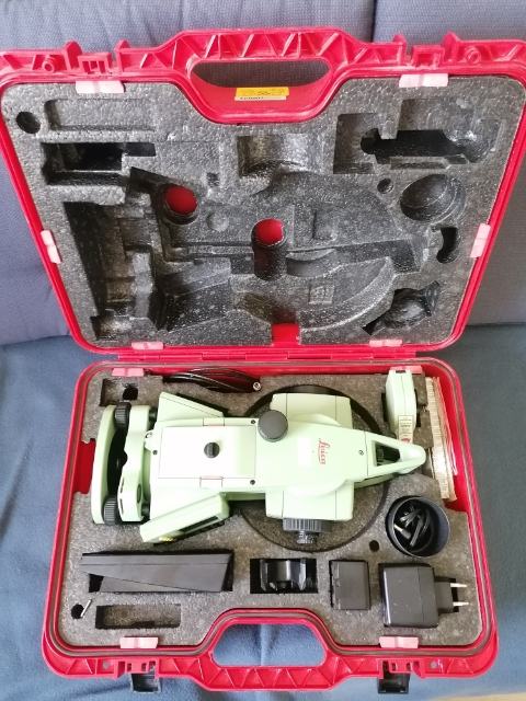 Leica TCR803 Power R100 - tahimeter, geodetski inštrument