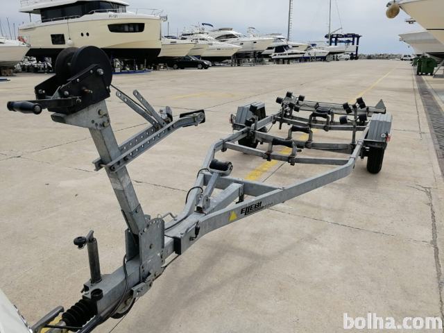 PRIKOLICA ZA ČOLN ELLEBI