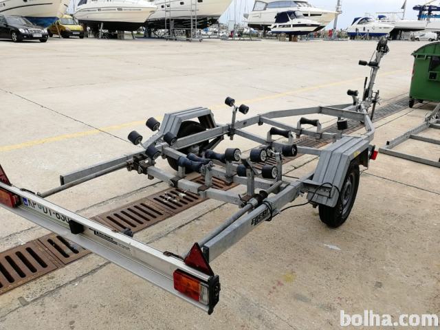 PRIKOLICA ZA ČOLN ELLEBI