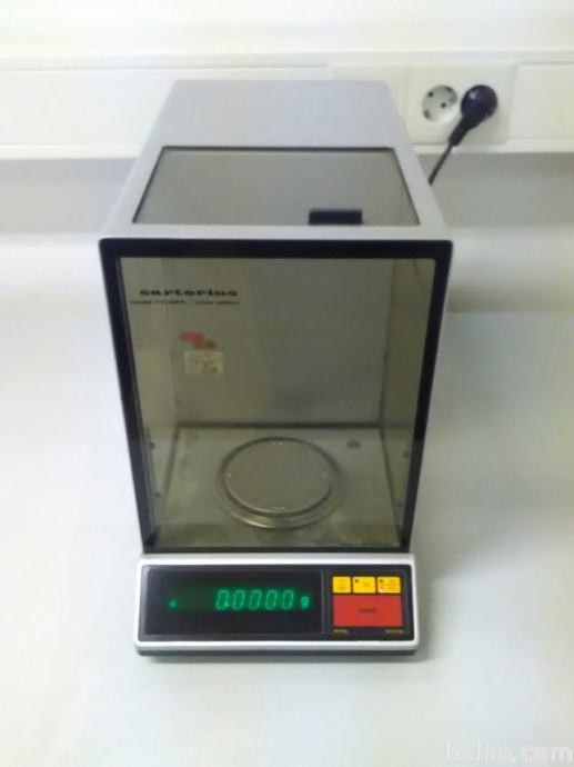 Precizna laboratorijska tehtnica Sartorius 1712 MP8