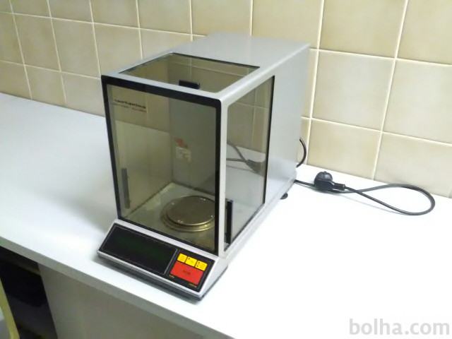 Precizna laboratorijska tehtnica Sartorius 1712 MP8