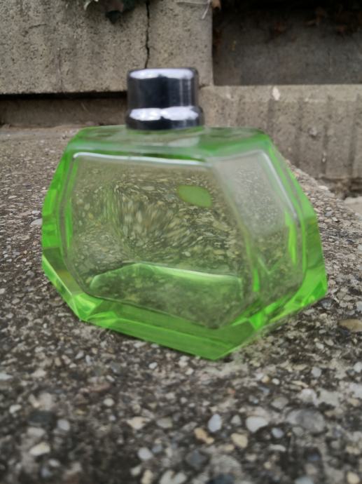 Art Deco Uranium Glass,uranova ruda,vintage kristal