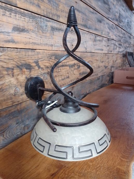 luster kovan stenski