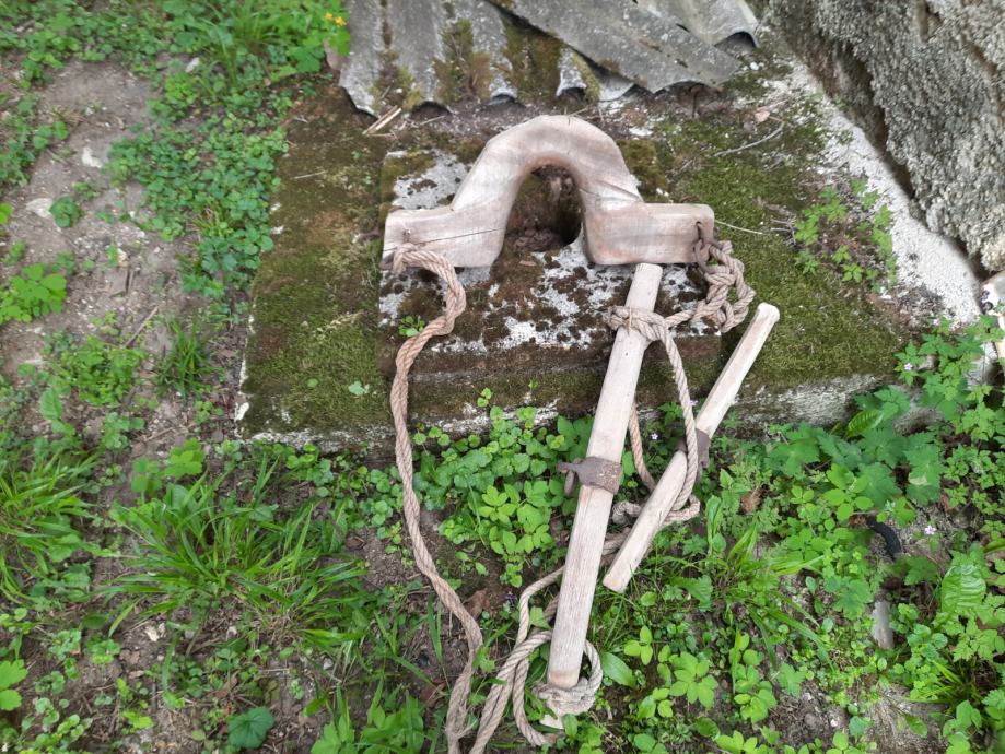 Šmit Sandi Pod hribom 13 Dol pri Hrastniku