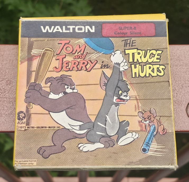 Stara risanka 8mm film SUPER-8 Colour Silent Walton 8 Home Movies TOM