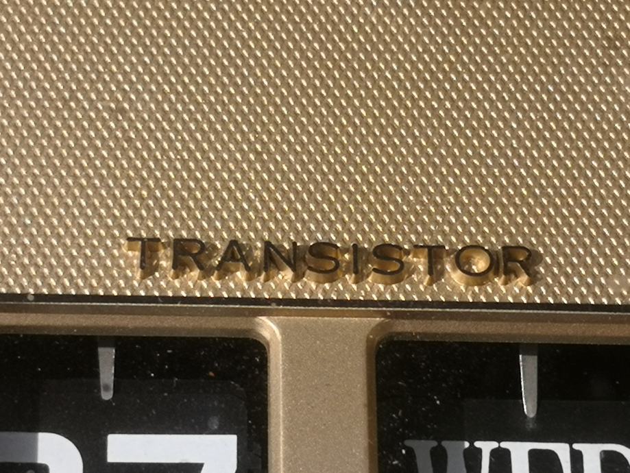 Stara stenska ura RHYTHM TRANSISTOR CLOCK,koledar