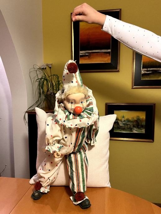 zbirateljski klovn iz porcelana
