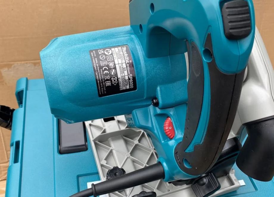 Makita SP 6000 J potopna žaga v embalaži Systainer