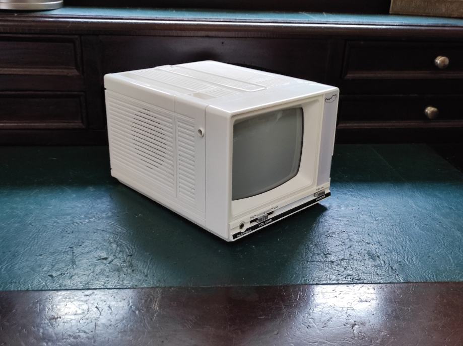 Vintage prenosni monitor