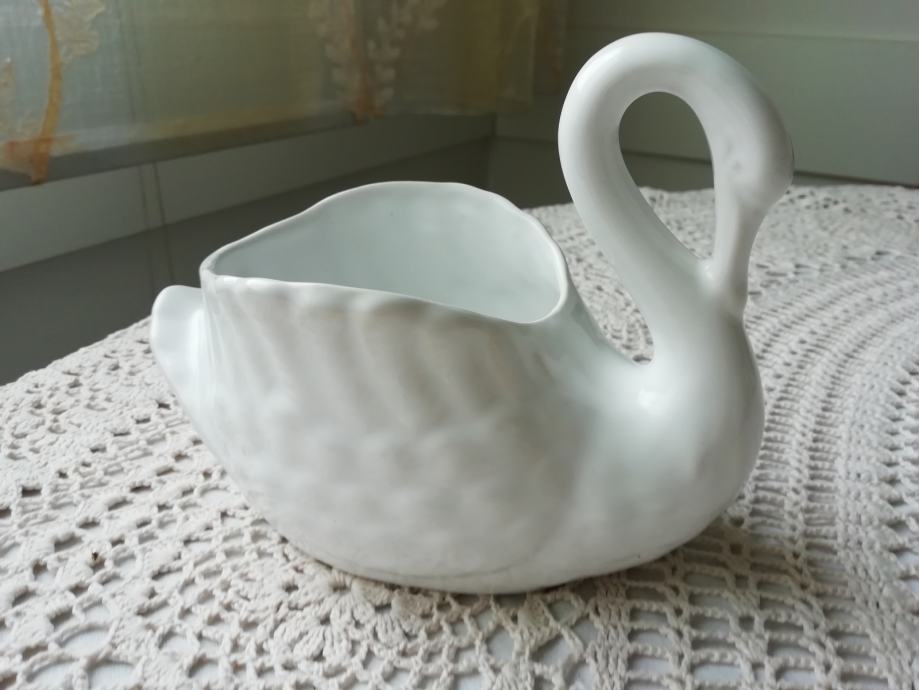 Dekorativni labod, vel. cca 19x10x13 cm, brezhiben