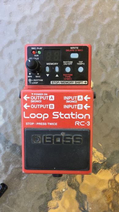 Boss RC-3 looper pedal