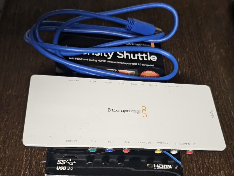 Intensity Shuttle Blackmagic vmesnik z original USB 3.0 priključkom