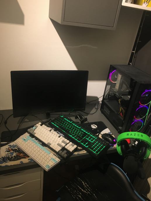 Gaming PC setup oprema