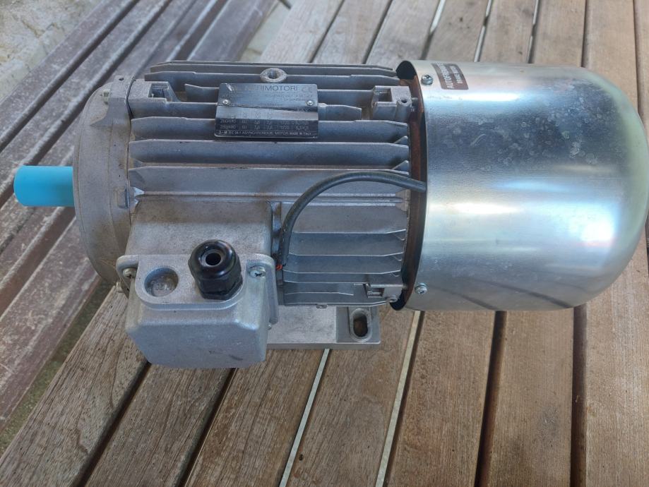 Elektomotor 3kW 1400/min 400V z zavoro