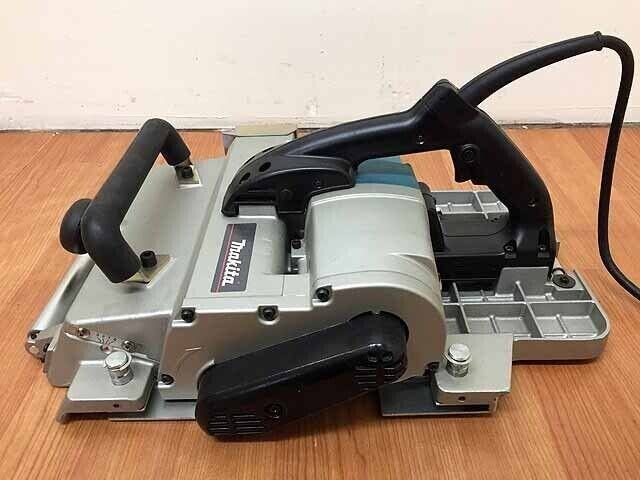 Makita 12 1/4 skobeljnik KP312 312 mm 50-60Hz 1460W 15A 100V 14000RPM