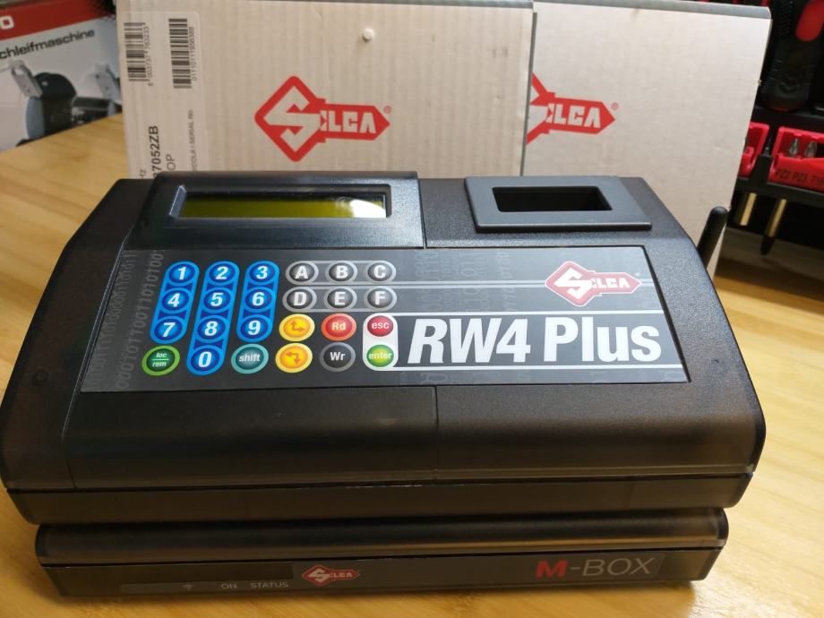 Stroj za programiranje čipov avtomobilskih ključev Silca RW4 + MBox