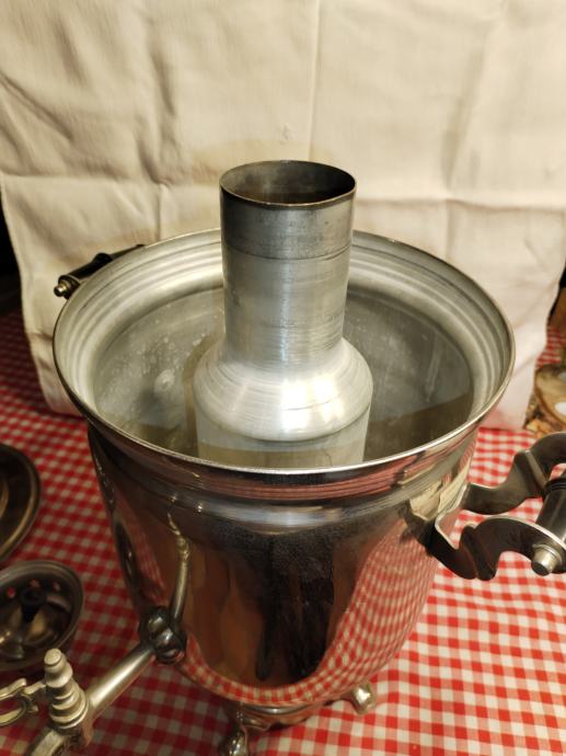 RUSKI SAMOVAR