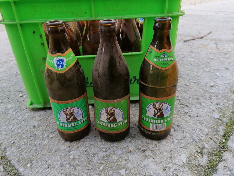 Stari zaboj in steklenice Laško pivo Pivovarna Laško