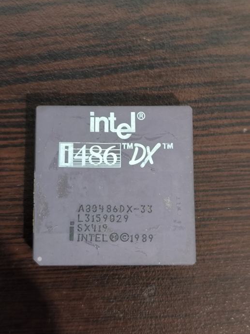 Intel 486 DX, 33mhz - Retro
