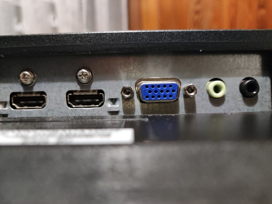 23,6 AOC E2470Sw
