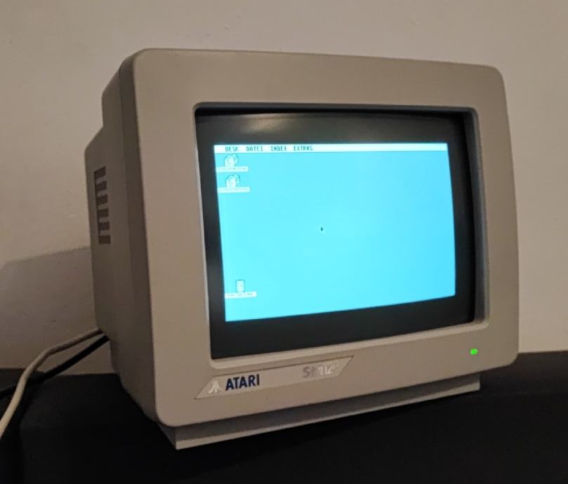 Atari SM124 monitor