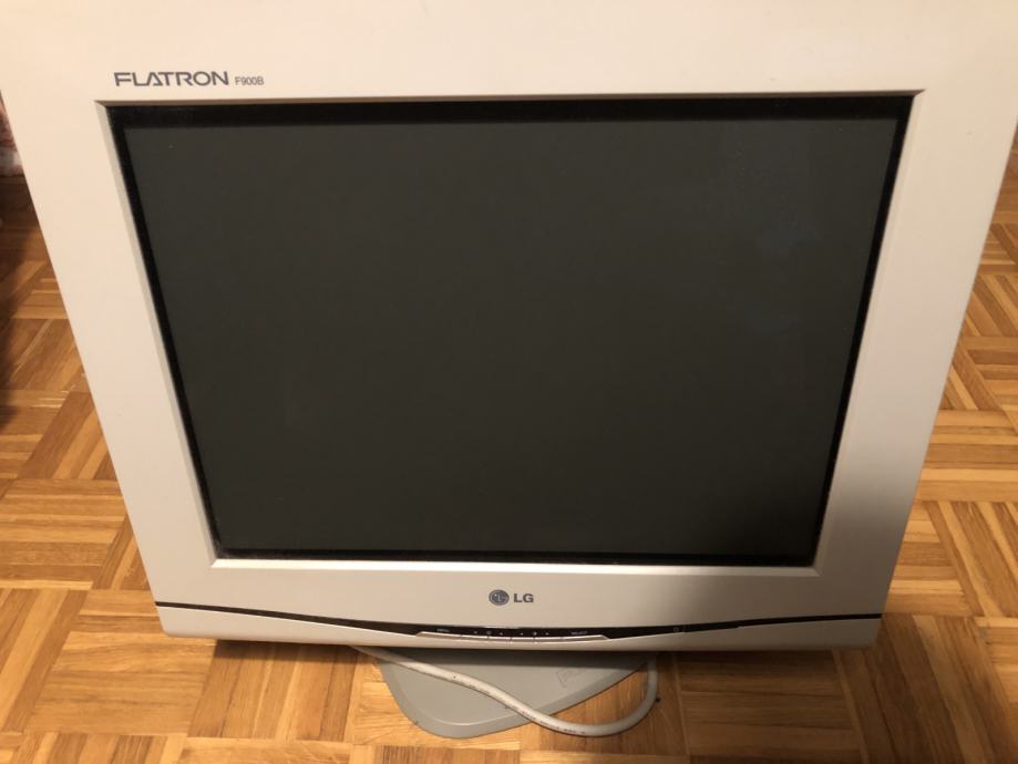 LG F900B CRT Monitor